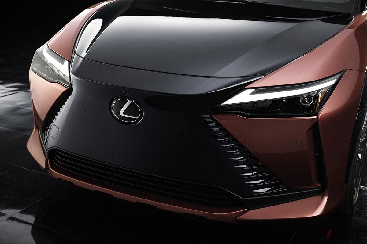 レクサスの未来を占う重要モデル「RZ」を深掘り！ 見えてきた「次世代レクサスの戦略」とは？ | VAGUE(ヴァーグ)