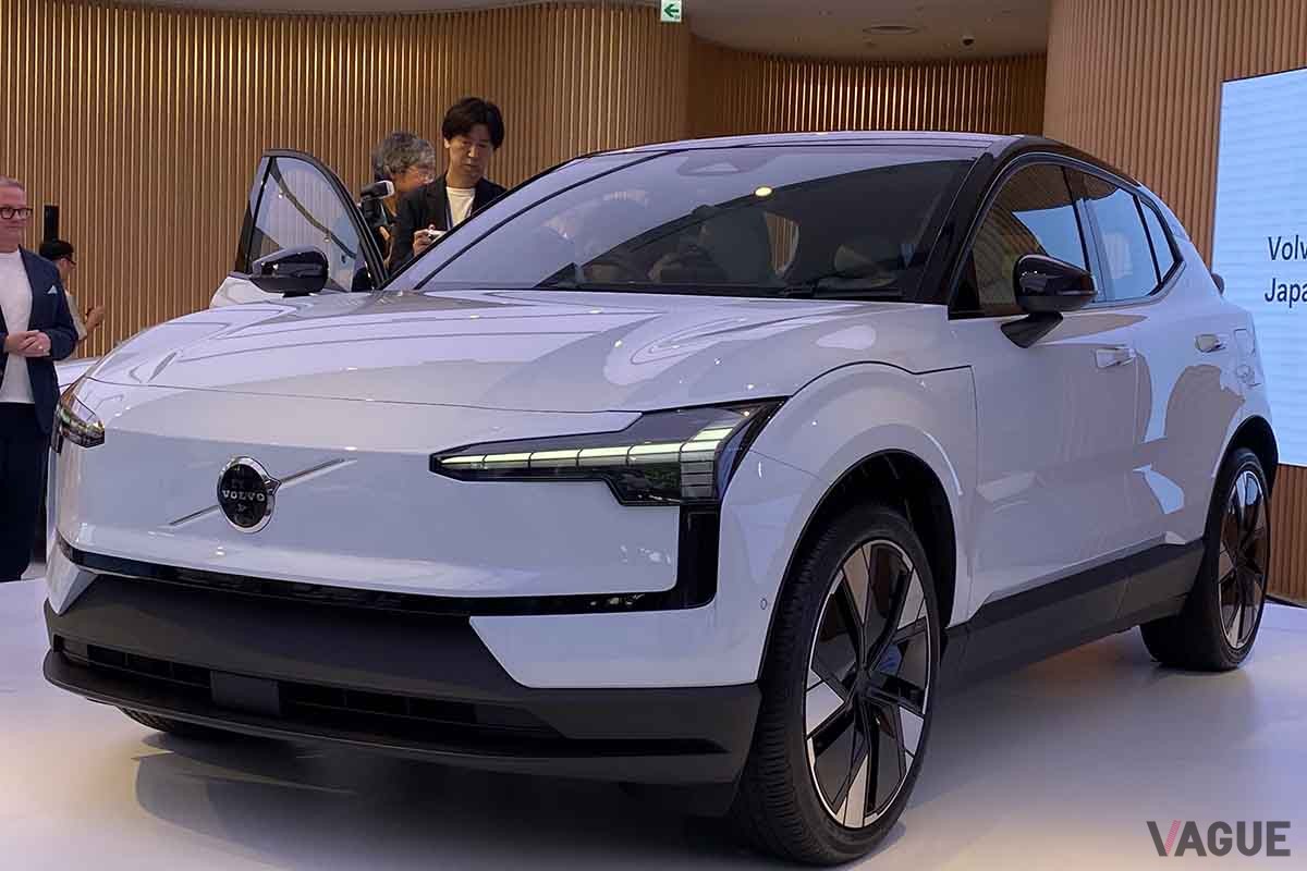 全長4.2mのコンパクトSUV ボルボ新型「EX30」日本登場！ ボルボ史上最小のBセグメントEVは272馬力で後輪駆動モデル | VAGUE(ヴァーグ)