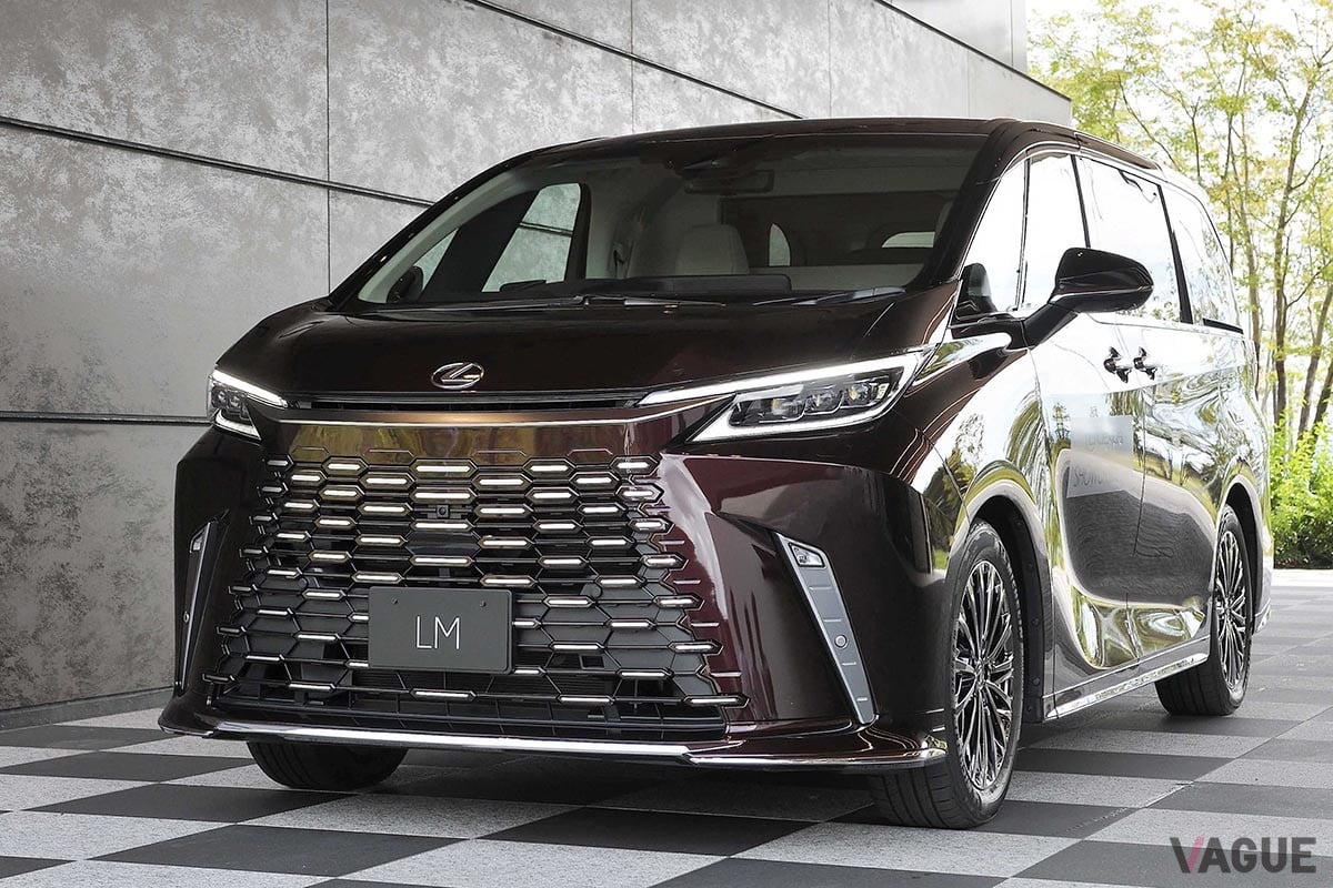2023年秋に発売予定 レクサス新型「LM」日本初公開！ ただの“高級ミニバン”とは違う“ラグジュアリームーバー”ならではのこだわりが満載 | VAGUE(ヴァーグ)
