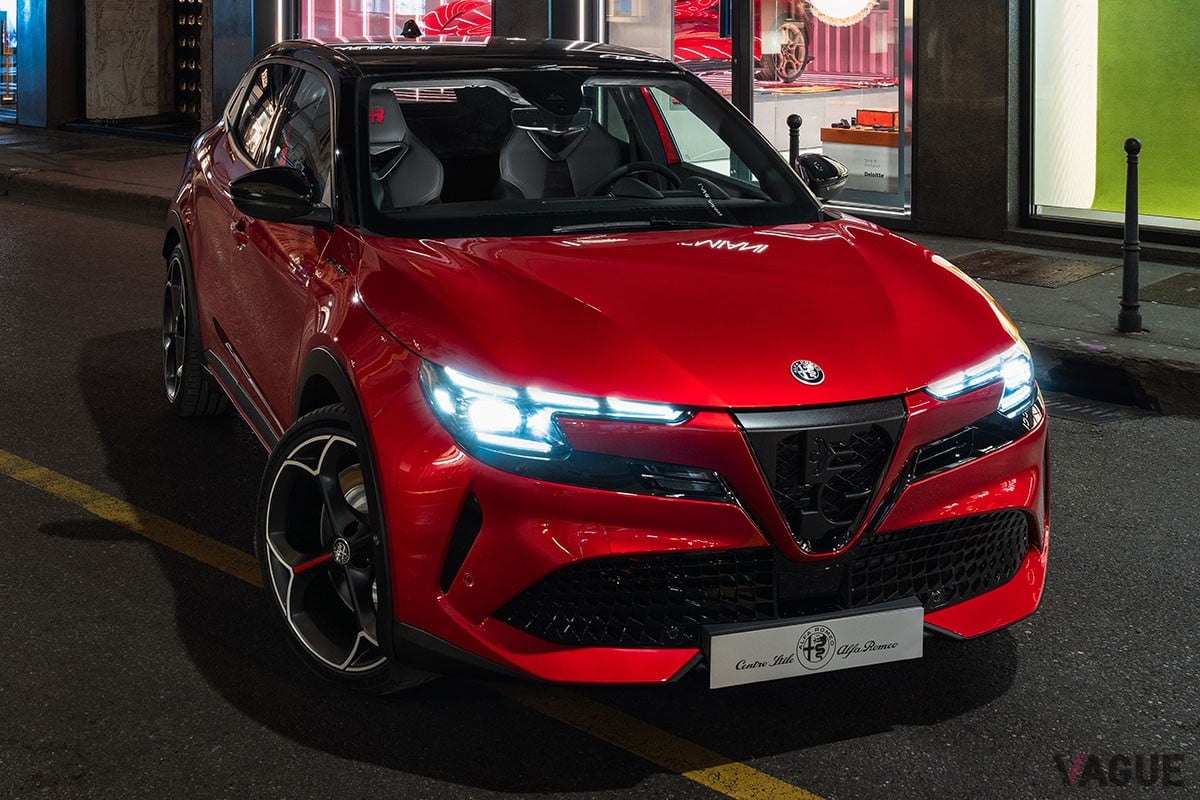 レクサスLBXに「強敵」登場!? “アルファロメオ最小のSUV”新型「ジュニア」で判明している真実とは？ 「ミト後継車種」の気になる実力 | VAGUE(ヴァーグ)