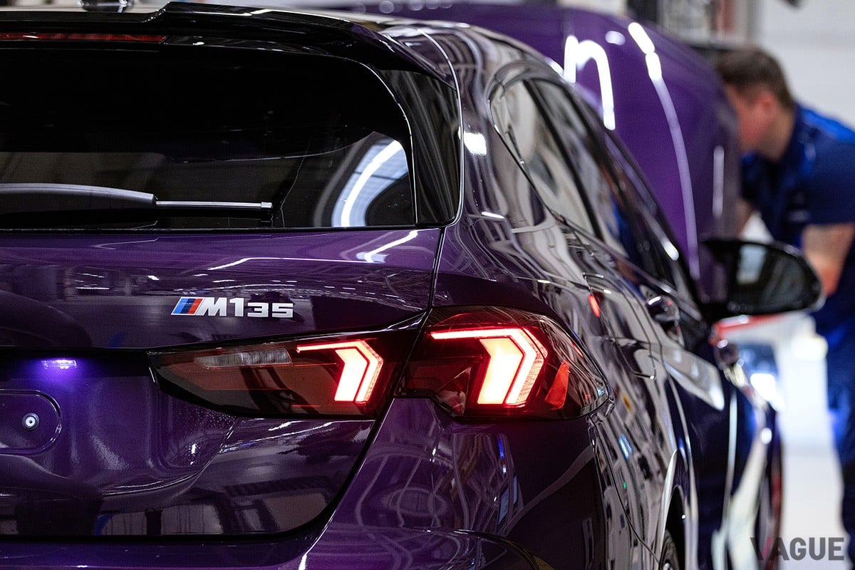 世界初公開された人気コンパクトハッチバック BMW新型「1シリーズ」が早くも生産開始 4代目はどう変わった？ | VAGUE(ヴァーグ)