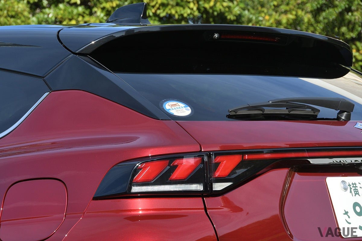 発売から4か月 全長4mの“小さな”クーペSUV スズキ新型「フロンクス」ってどう？ 販売店に寄せられる反響とは | VAGUE(ヴァーグ)