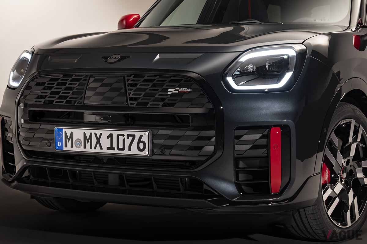 6年ぶりの全面改良で3代目に進化！ 日本上陸した新型「ミニ・カントリーマン」に設定された317馬力の高性能モデル「JCW」はどう変わった ...