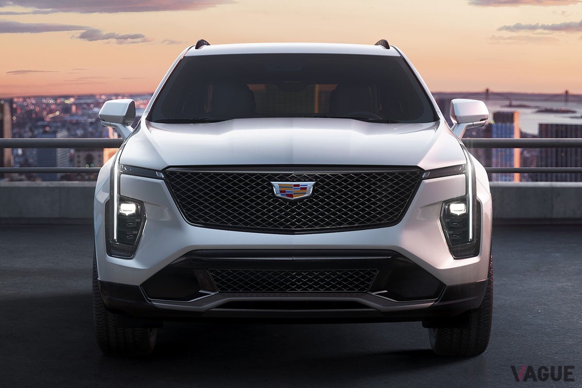 キャデラックのコンパクトSUV「XT4」が進化！ 次世代ブランドデザインの導入と装備の充実化で注目度アップ | VAGUE(ヴァーグ)