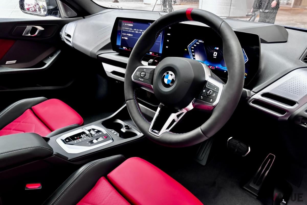 スタイリッシュな4ドアクーペがついに日本上陸！ BMW新型「2シリーズ グランクーペ」はフルモデルチェンジでどう変わった？ | VAGUE(ヴァーグ)