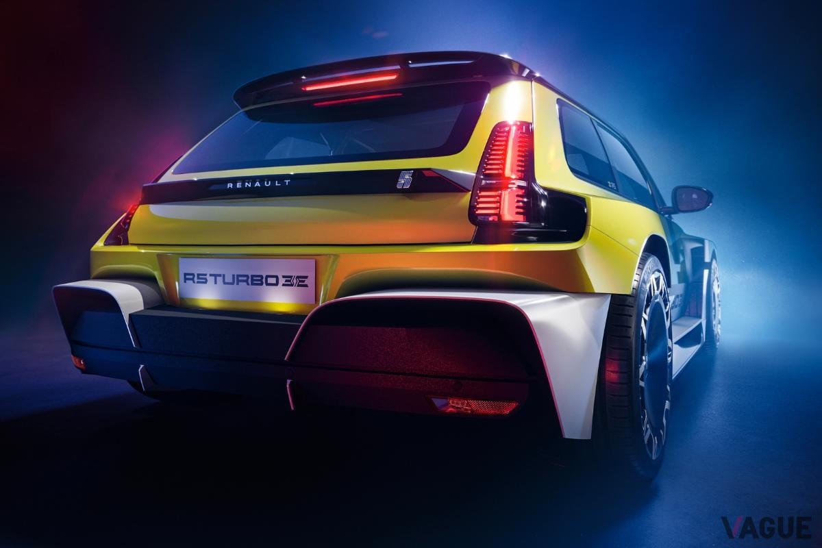 往年の名車が540馬力・4800Nmで復活!? ルノーが高性能コンパクトEV「5（サンク）ターボ3E」の市販モデルを世界初公開 | VAGUE(ヴァーグ)