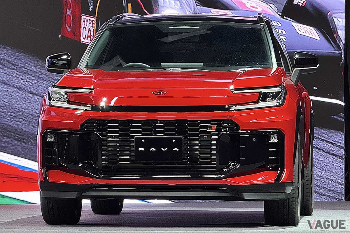 より魅力的なスタイルに!? 6年ぶりに全面刷新されたトヨタ新型「RAV4」世界初公開 待望の“GRスポーツ”など3つの異なる個性で登場 | VAGUE(ヴァーグ)
