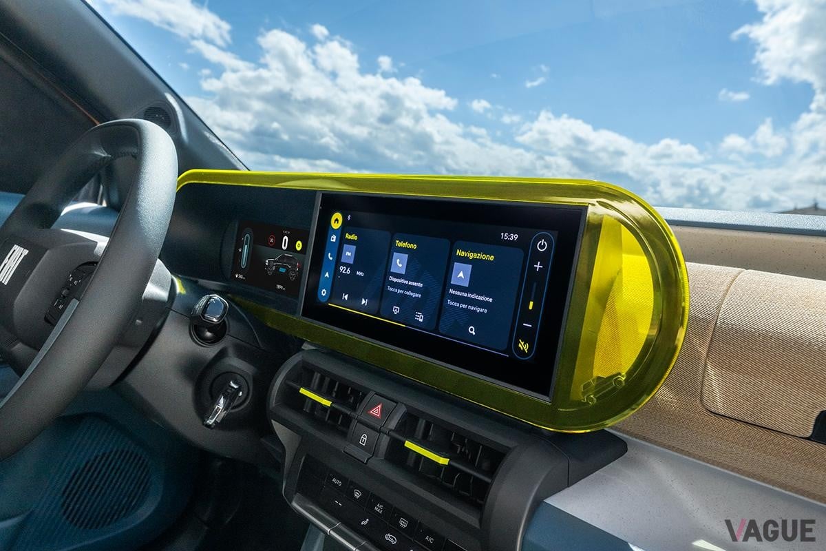 フィアット「600ハイブリッド」導入で再注目 新型「グランデパンダ」はいつ日本にやってくる？ 全長4mの5人乗りコンパクト 販売店に寄せられる反響とは | VAGUE(ヴァーグ) - (2)