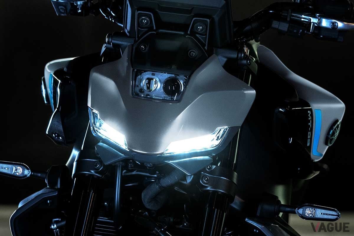 ヤマハの人気ネイキッドスポーツ「MT-09」に新色登場 スカイブルーのホイールが目を引く未来的な“新カラー”に対する販売店への反響とは | VAGUE(ヴァーグ) - (2)